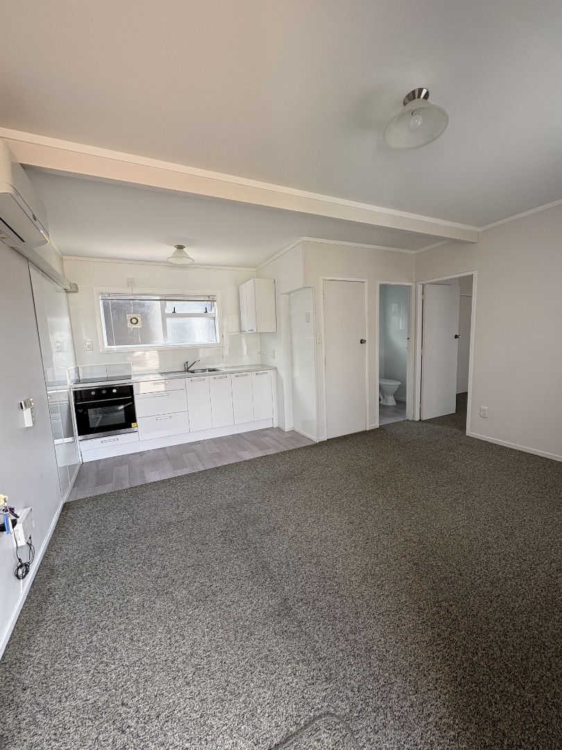 For Rent in Victoria: 1 Bedroom, 1 Bathroom, Rental For Rent at 5/13 ...